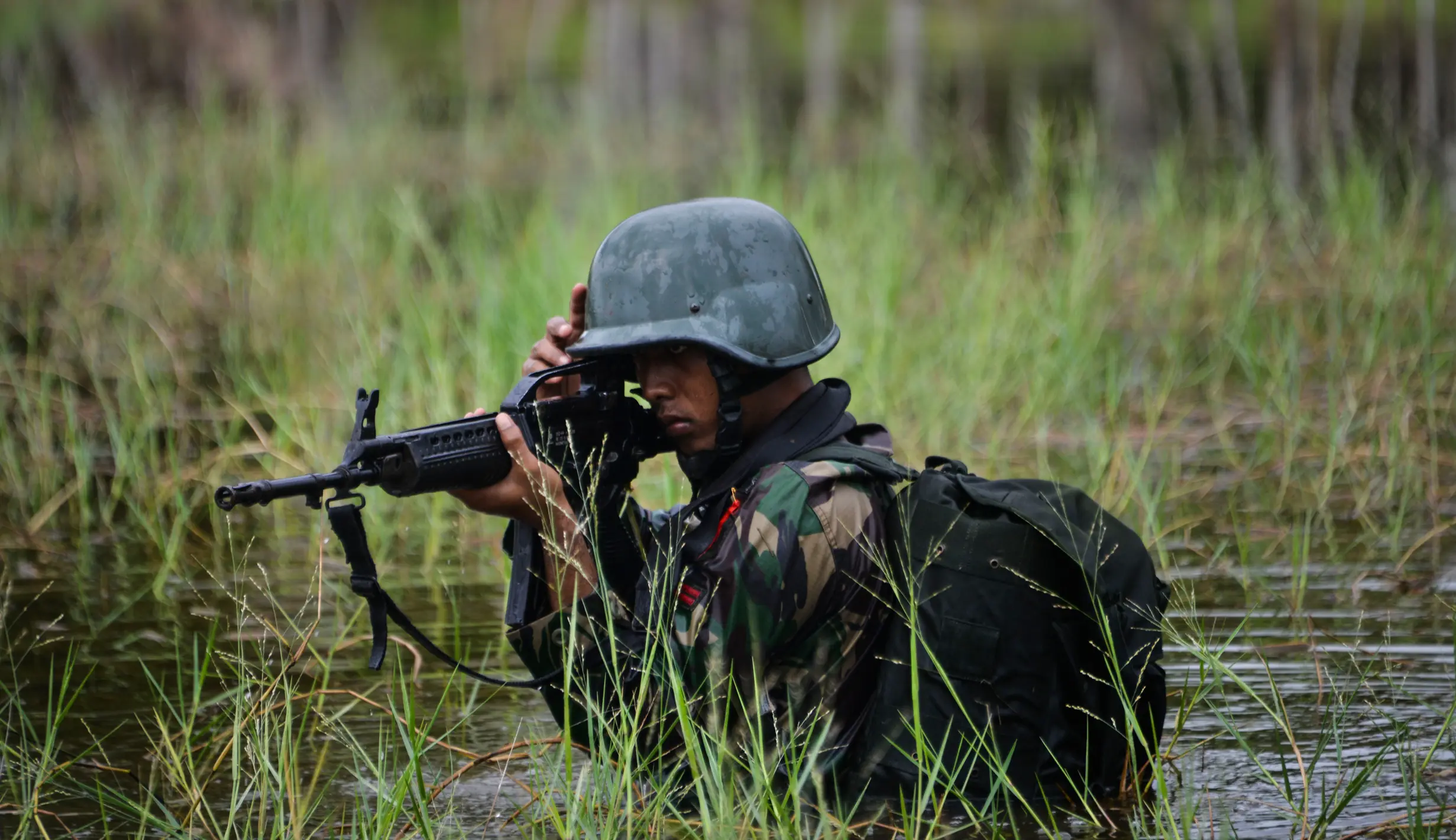 FOTO: Aksi Pasukan Elite TNI dalam Latihan Perang Gerilya - Foto ...
