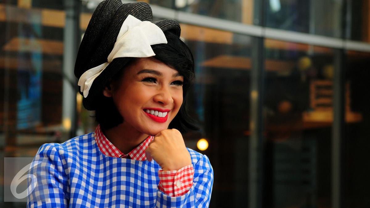 ‎Andien Luncurkan E-Book Umbar Serba-Serbi Konser 'Metamorfosa'