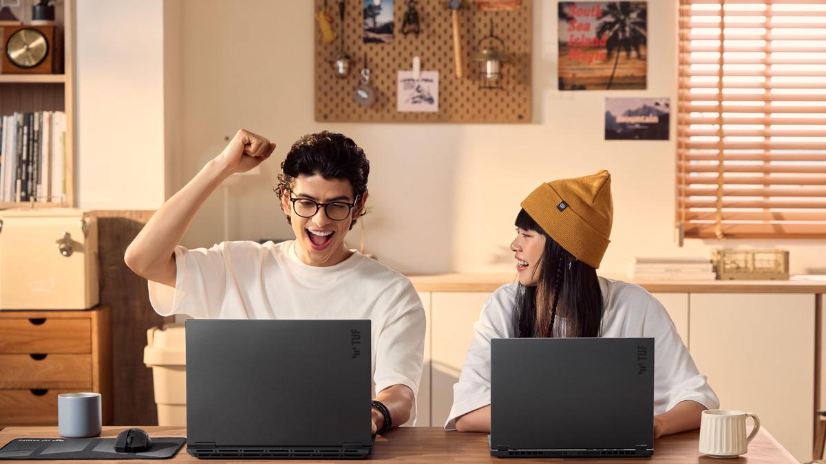 Asus Bagi-Bagi ROG T-Shirt hingga ROG Sneakers Eksklusif Gratis, Ini ...