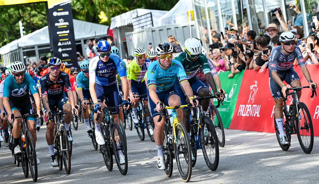 Foto: Kemenangan Indah di Balapan Terakhir Mark Cavendish sebelum ...