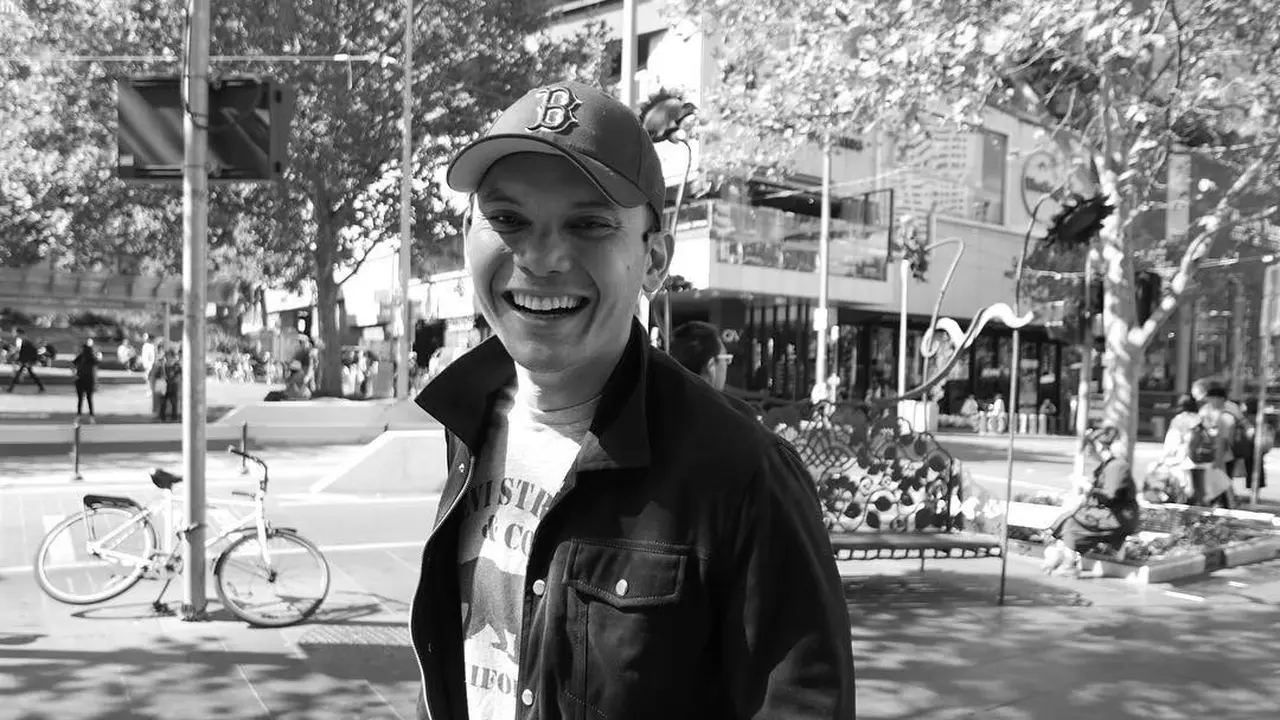 Romantika Ben Kasyafani Jadi Penyiar Radio, Temani Pendengar yang ...