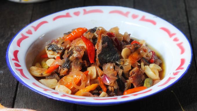 Resep Ikan Jambal Roti Bumbu Sambal Balado - Lifestyle Fimela.com