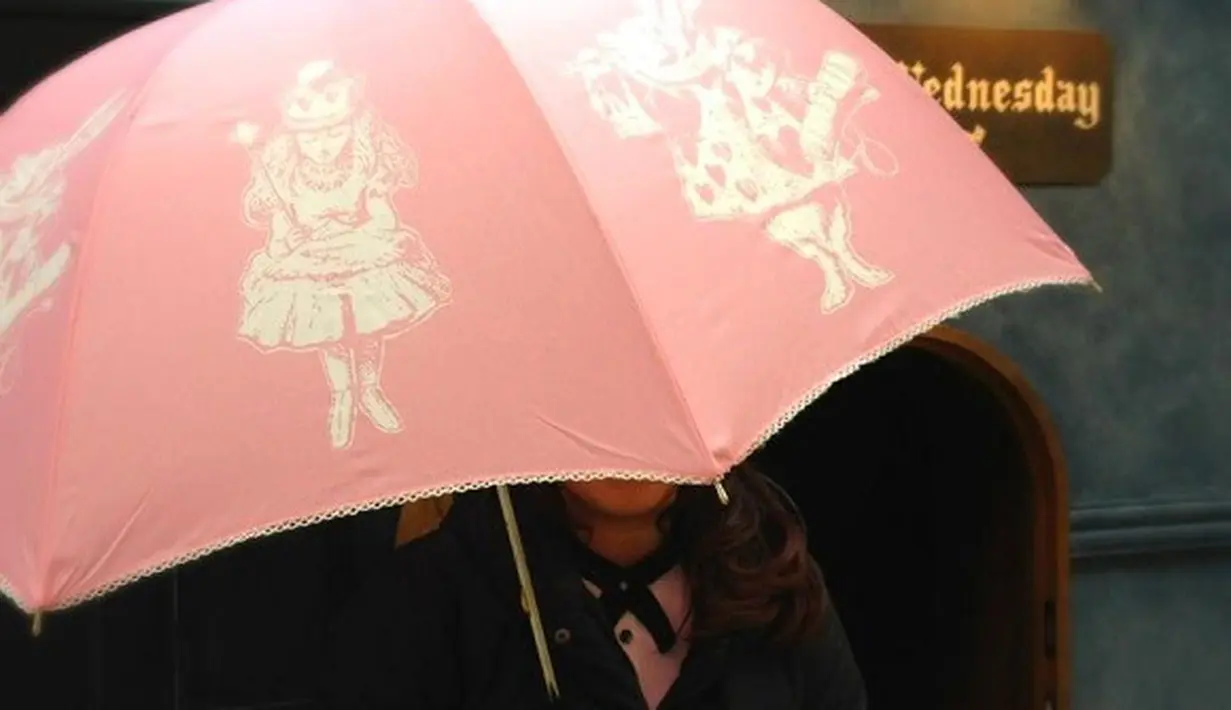 Benarkah Alice In Wonderland Ada Di Jepang Photo Fimela Com