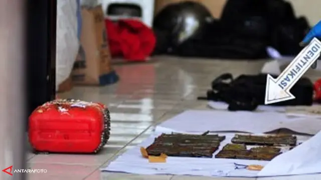 Paket Diduga Bom di Bandara Soetta Itu Bertuliskan 'Ikan' - News ...