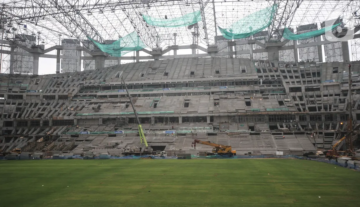 FOTO: Melihat Lebih Dekat Rumput Hybrid di Jakarta International ...
