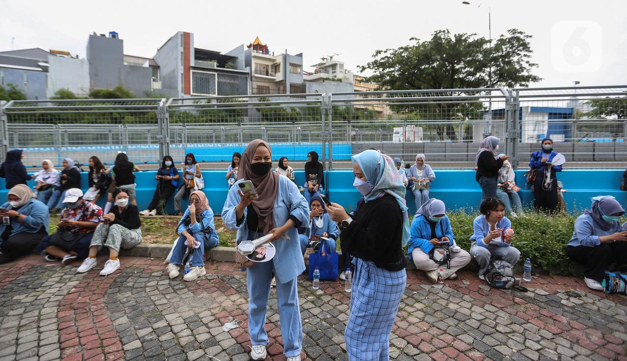 Jelang Konser, Penggemar Sehun dan Chanyeol EXO Padati Beach City ...