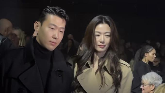 Gaya Jun Ji Hyun, Son Heung Min, hingga Bright Kenakan Coat di Burberry London Fashion Week ...