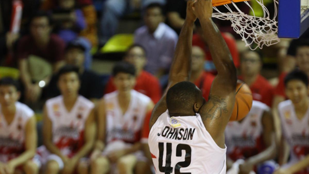 Tiru Legenda NBA, Dunk Pemain Malaysia Dragons Hancurkan Ring - Bola ...