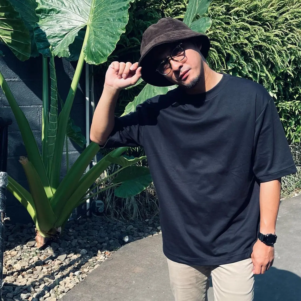 9 Potret Ricky Harun Gantengnya Awet, Dipuji tak Berubah Sejak 7 Tahun Lalu