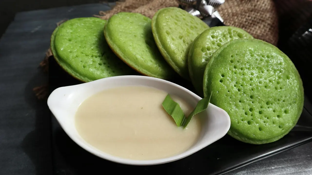 40 Kue Tradisional Indonesia yang Otentik, Camilan Lezat Berbagai Daerah