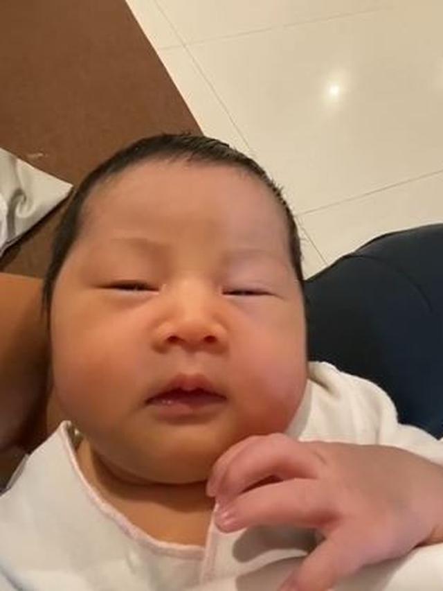 5 Potret Hagia Zayana Putri Warmanto, Anak Ketiga Detri Warmanto yang ...