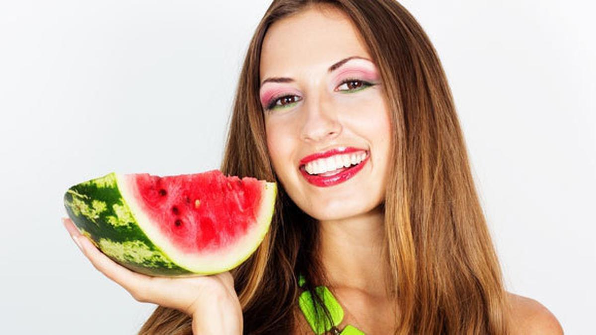 Dinginkan Cuaca Yang Panas Dengan Buah Semangka Beauty