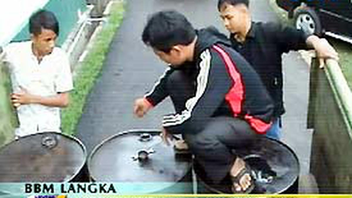 Polisi Sita Puluhan Drum BBM Selundupan - News Liputan6.com