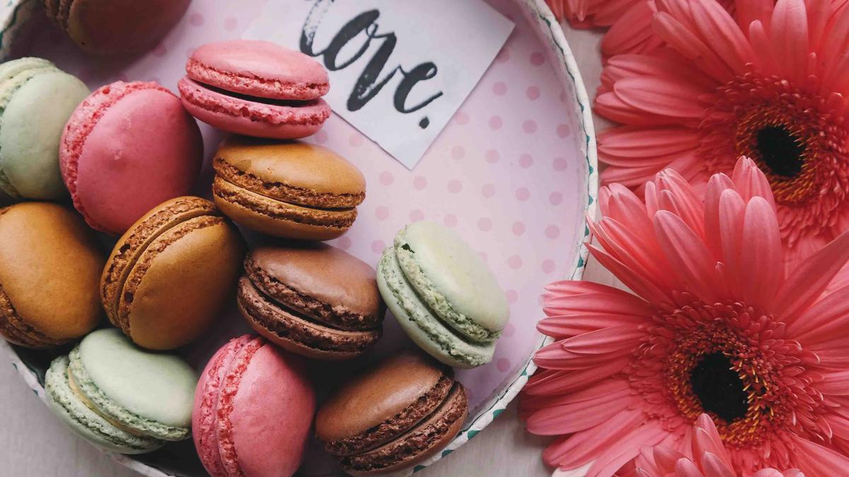 Serupa tapi tak sama, ini perbedaan kue macaron dan macaroon ...