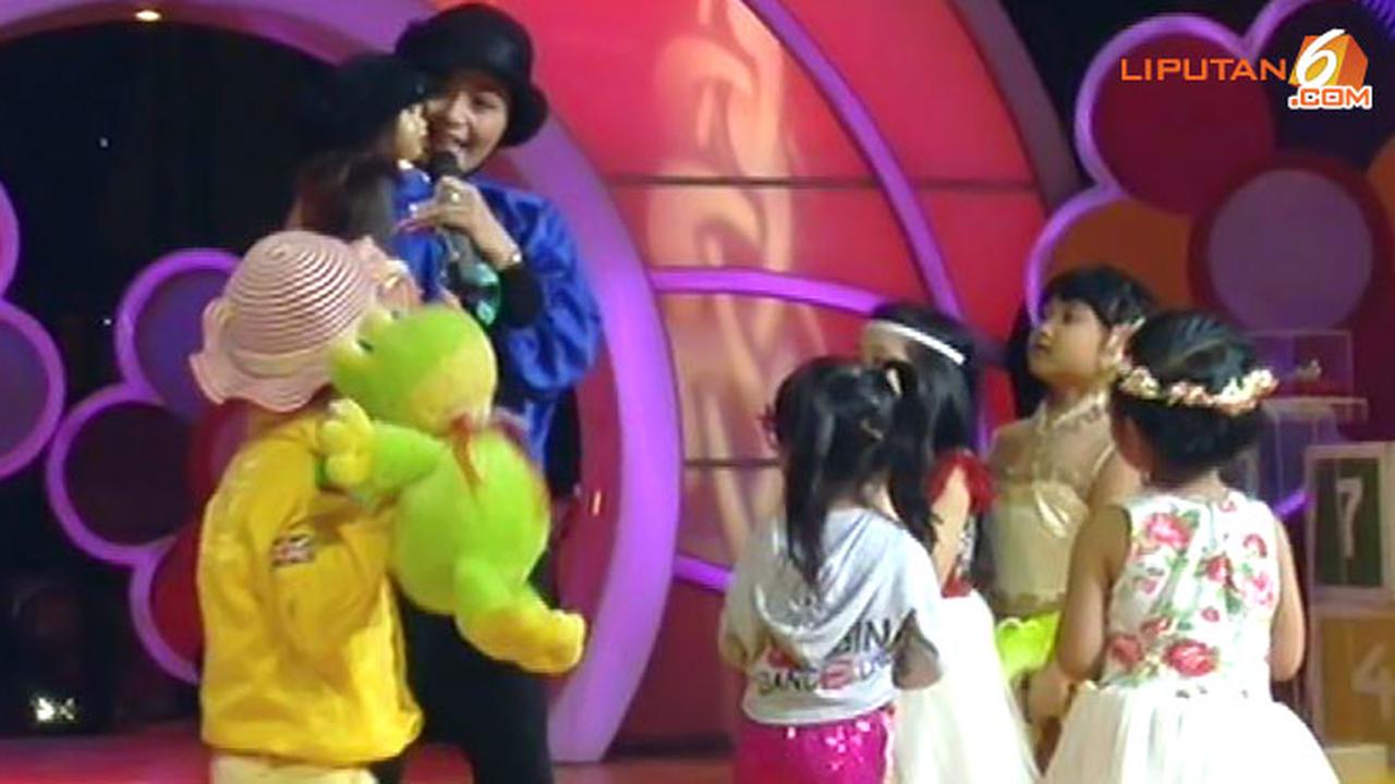 [VIDEO] Ria Enes dan Susan Meriahkan Panggung LMI
