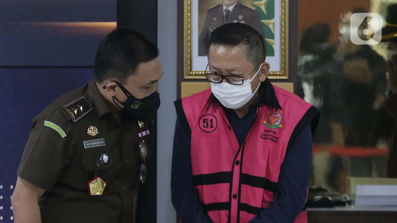 Kronologi Penangkapan Buronan Kasus Pembalakan Liar Adelin Lis Di