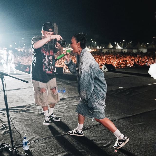 7 Potret Agnez Mo dan Adam Rosyadi 4 Tahun Pacaran, Terungkap Foto Awal ...