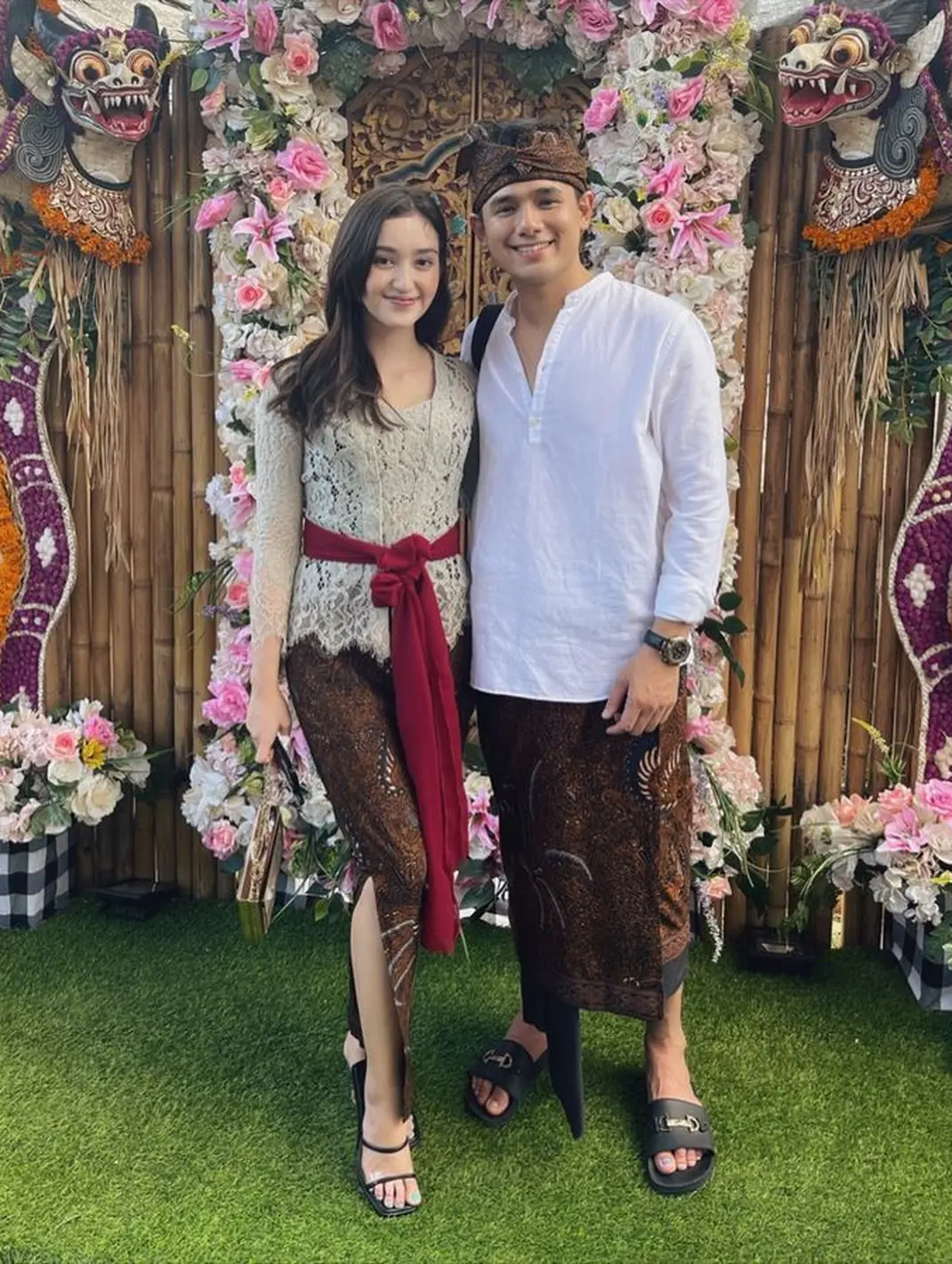 6 Potret Gaya Couple Ranty Maria-Rayn Wijaya dari Baju India-Pakaian ...