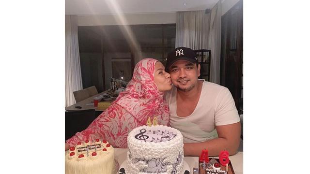Genap 46 Tahun, Ini 6 Transformasi Bebi Romeo dari Gondrong Hingga Kini ...