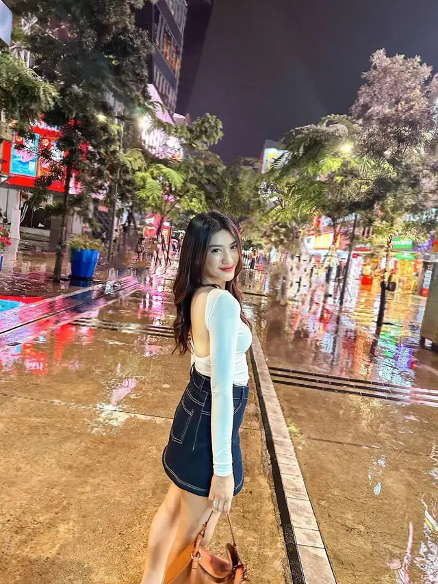 7 Potret Anissa Aziza Liburan ke Thailand Tanpa Raditya Dika dan Anak, Curi Perhatian - Hot ...