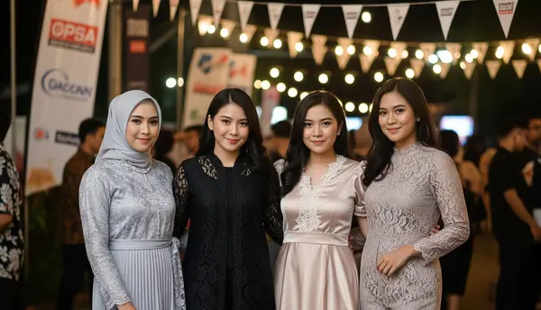 7 Potret Ida Iasha Diduga Jadi Istri Tommy Soeharto, Aktris 80-an ...