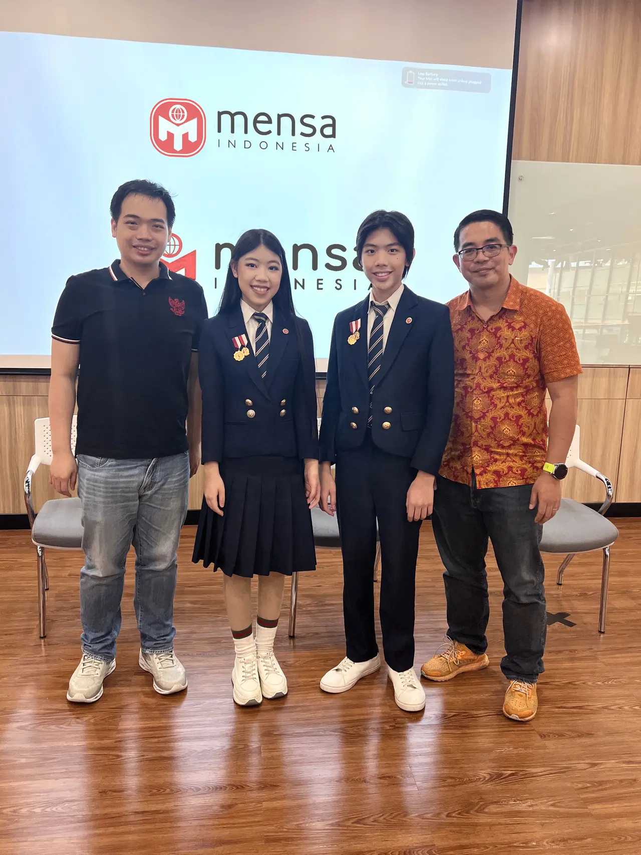 Mischka dan Devon, Tokoh Inspiratif dalam Mensa, Mendukung Kecerdasan ...