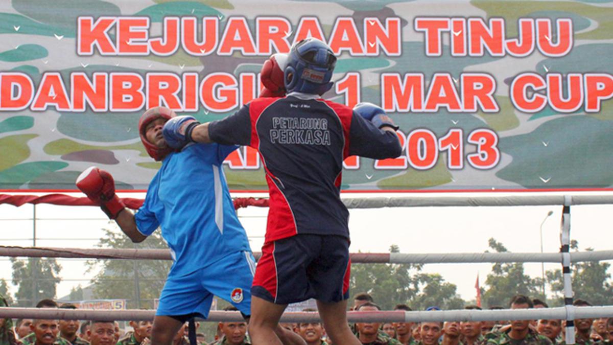 Brigif-1 Marinir Gelar Pertanding­an Tinju