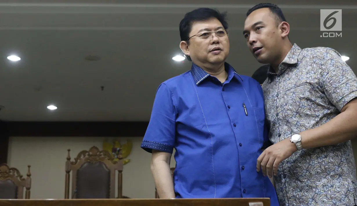 FOTO: Merintangi Proses Penyidikan KPK, Lucas Dituntut 12 Tahun Penjara ...