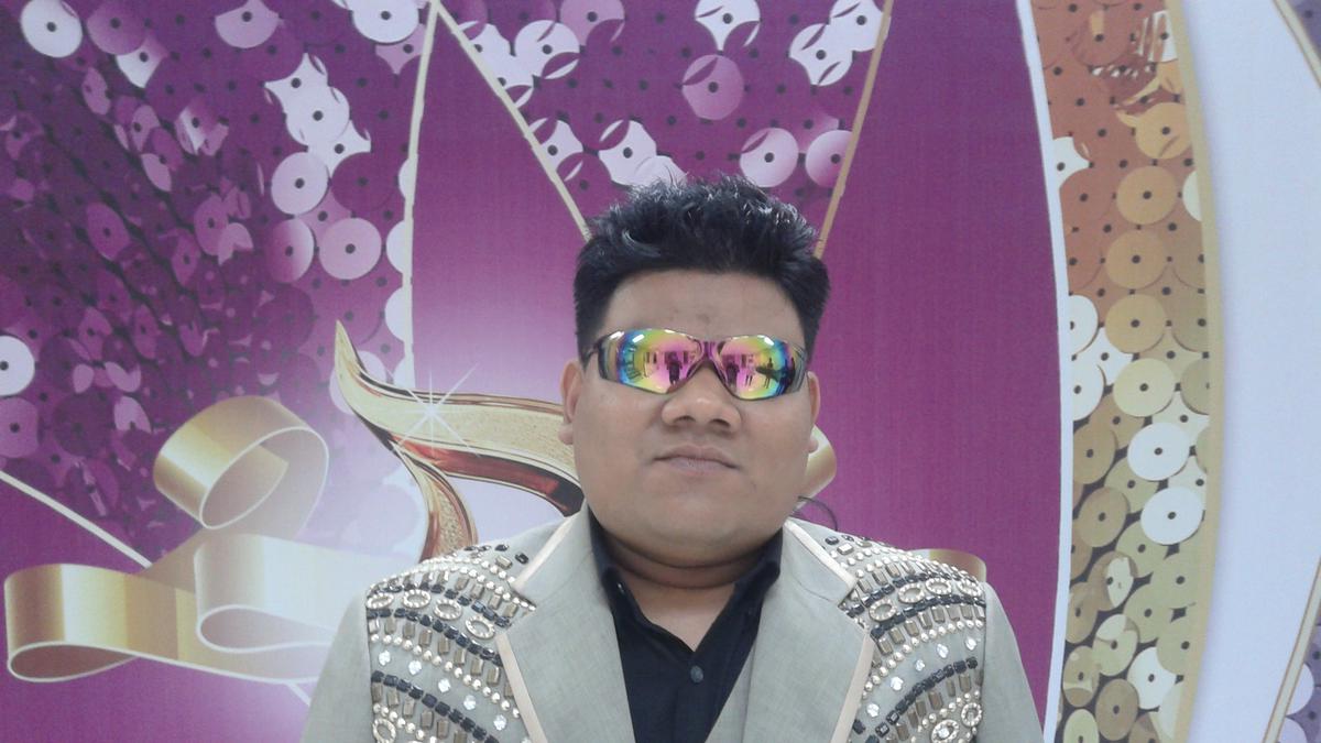 Subro D Academy Sukses Membuat Saipul Jamil Nangis - ShowBiz Liputan6.com