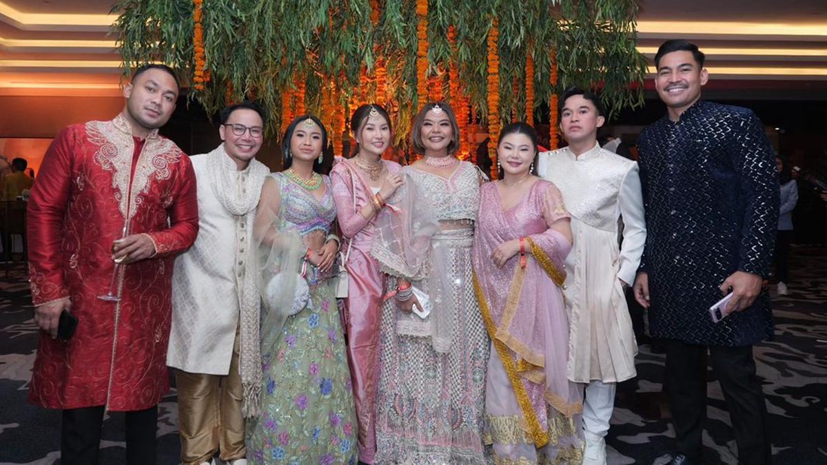 Potret Sarwendah di Perayaan Hari Diwali, Anggun dengan Sari Bernuansa ...