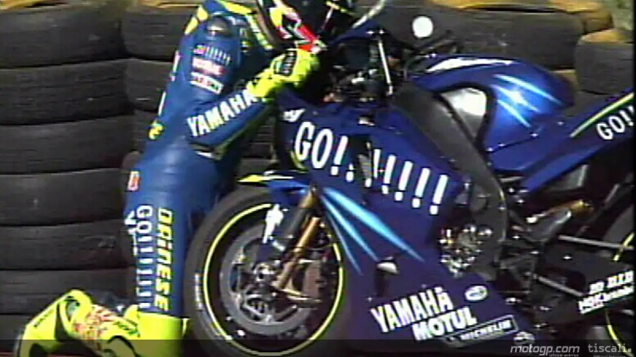 Setelah 19 Tahun Baru Terungkap, Momen Menarik Ketika Valentino Rossi ...