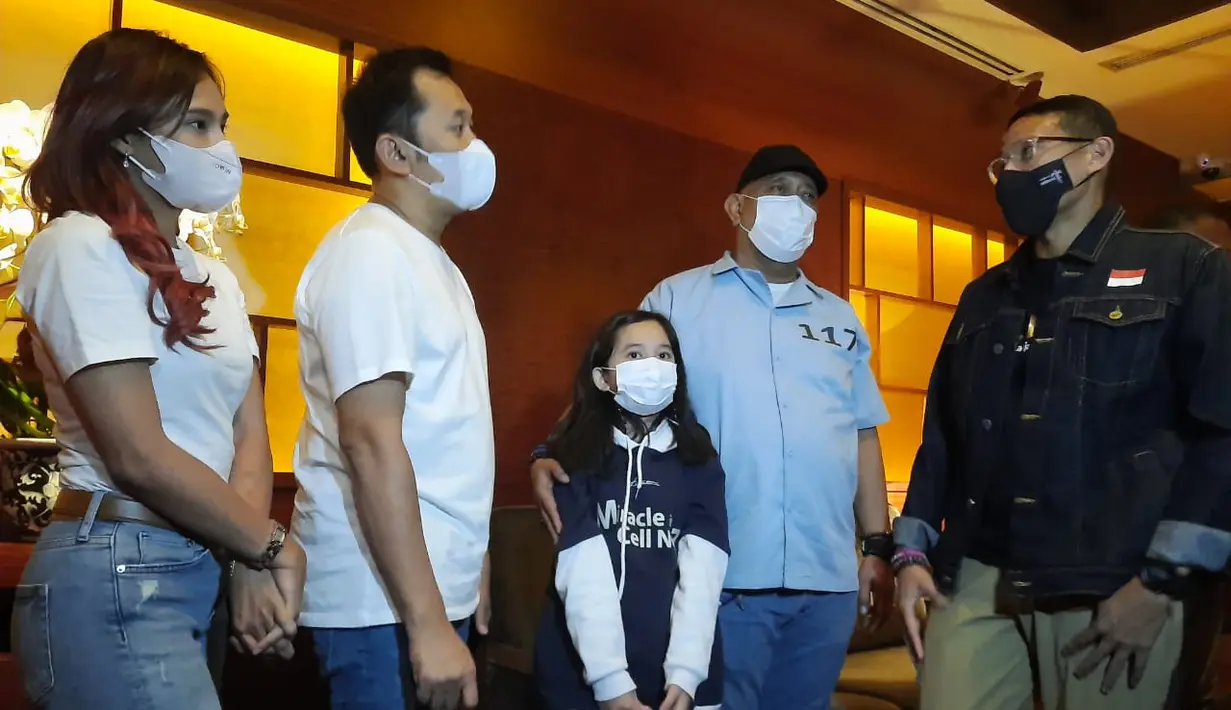 Kado Ultah ke-47 Hanung Bramantyo: 5 Juta Penonton Miracle In Cell No ...