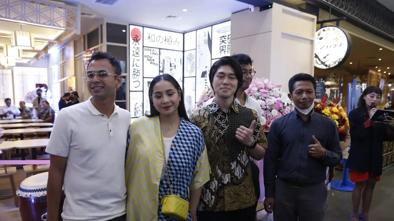 Hobi Kuliner, Nagita Slavina dan Raffi Ahmad Boyong Langsung Resto ...