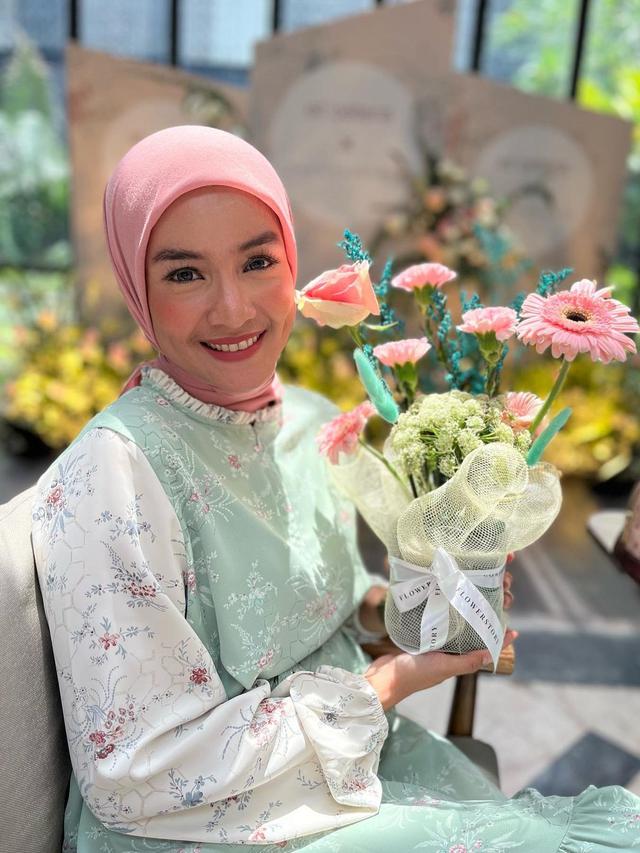 Intan Nuraini Pilih Hijab Anti Ribet dan Simple Untuk Keseharian dan Bekerja: Aku Suka Yang Sat ...