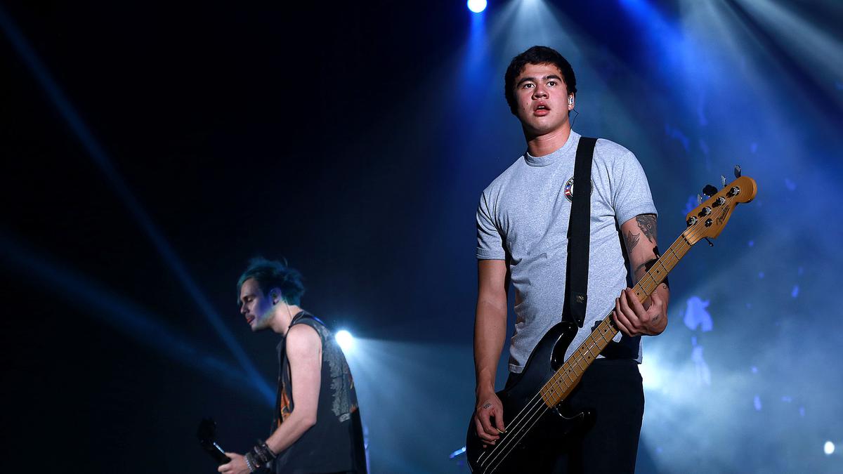 Sapa Indonesia, 5 Seconds of Summer Tampil Enerjik