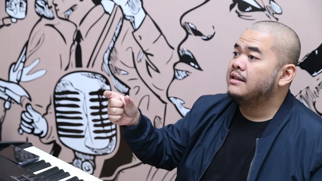 Dalami Jazz 15 Tahun Lebih, Indra Aziz Akhirnya Punya Album - ShowBiz ...