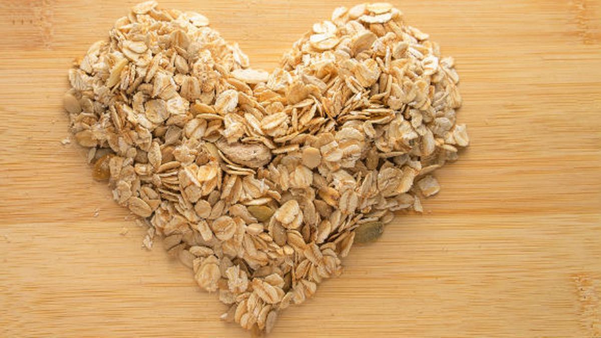 Oatbits Oat 8 Almond, Camilan Sehat Kaya Nutrisi