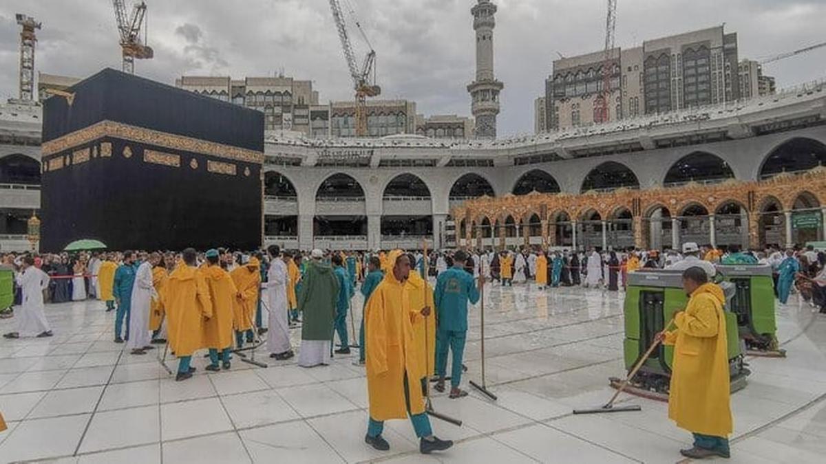 Arab Saudi Prediksi Cuaca Buruk di Makkah, Masjidil Haram Siaga ...