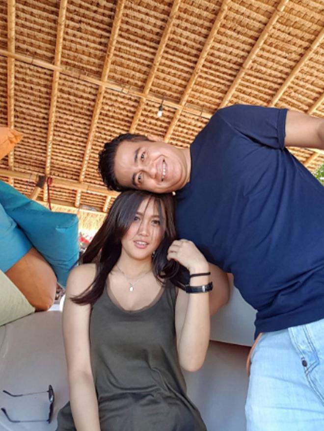 Tanpa Tipu Tipu Aji Pangestu Bahagia Pacari Brondong Cantik Celeb Bintang Com