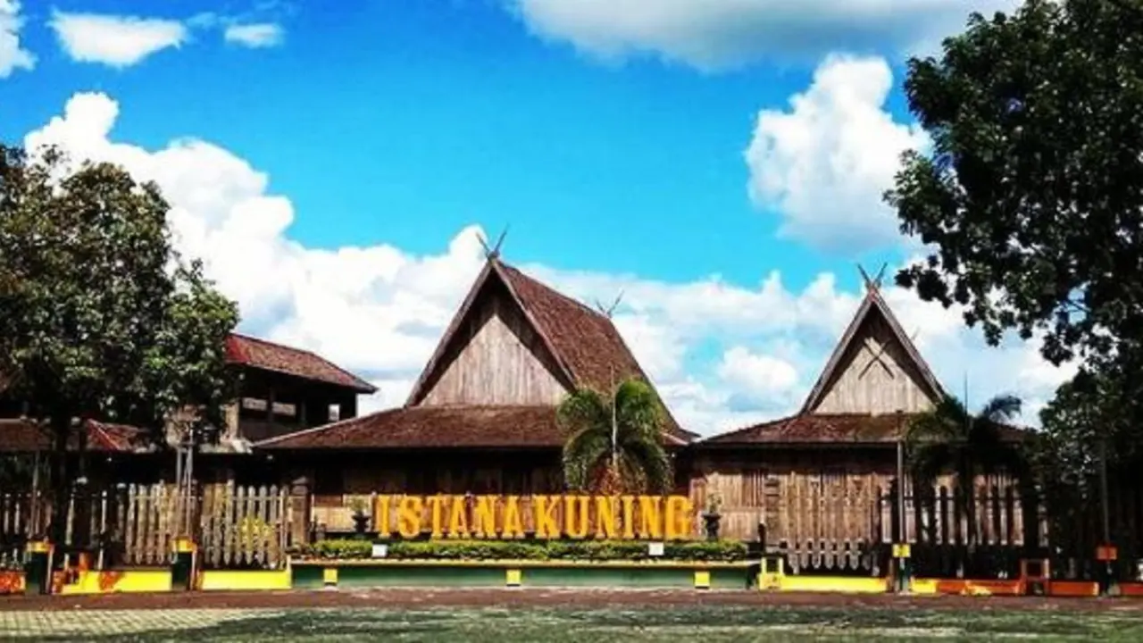 11 Tempat Wisata Kalimantan Tengah yang Masih Asri, Banyak Tempat ...