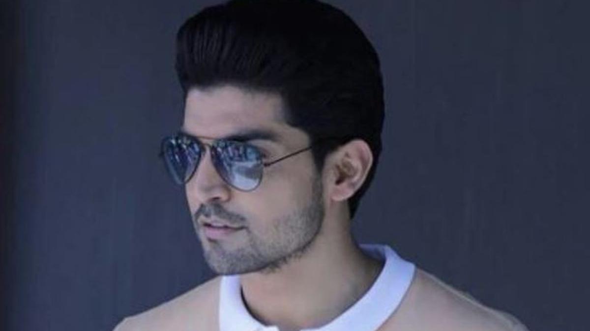 Susul Shaheer Sheikh, Gurmeet Choudhary Tiba di Indonesia ...