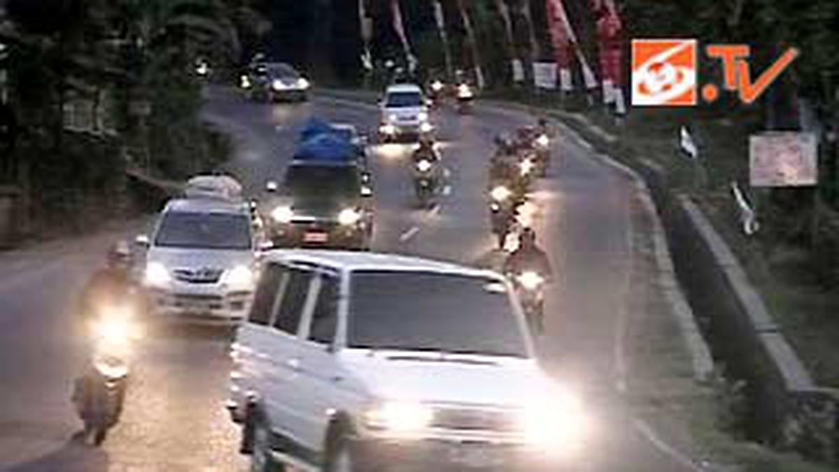 Volume Kendaraan di Jalur Nagreg Meningkat - News Liputan6.com