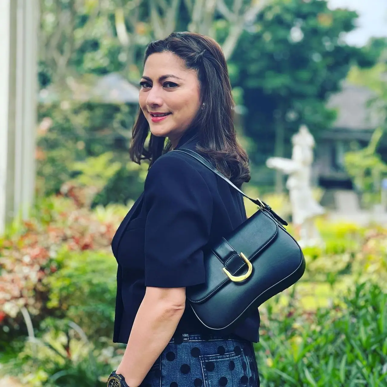 Masih Eksis Sampai Sekarang, 10 Potret Cut Keke yang Terlihat Awet Muda di Usia Hampir 50 Tahun