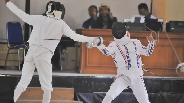 Kabupaten dan Kota Malang Sabet Emas Pertama Anggar Ajang Porprov Jatim ...