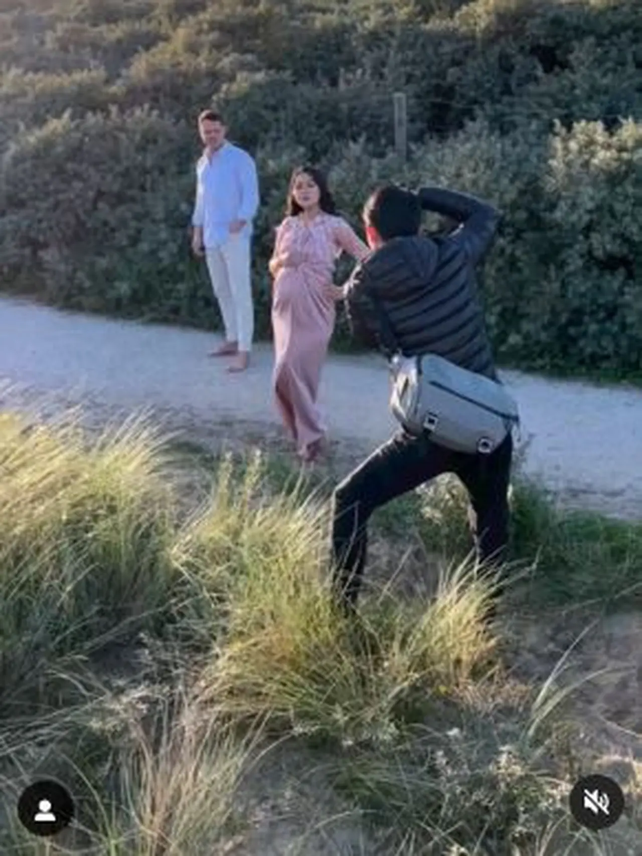 Hamil Anak Pertama, Ini 6 Potret Maternity Shoot Gracia Indri di Belanda - Hot Liputan6.com