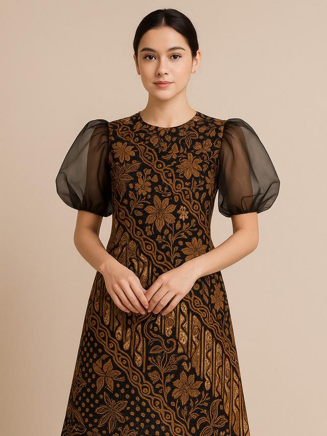 7 Model Dress Batik Kombinasi Lengan Organza, Klasik dengan Sentuhan Modern