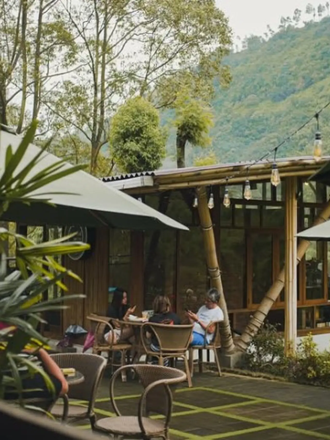 10 Rekomendasi Tempat Makan Enak di Bromo 2025 yang Tak Boleh Dilewatkan