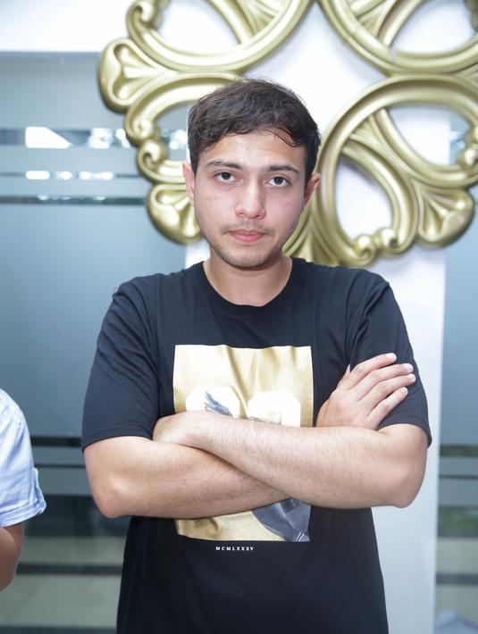 Rifky Balweel Sedang Menikmati Syuting Kejar Tayang - Photo Fimela.com