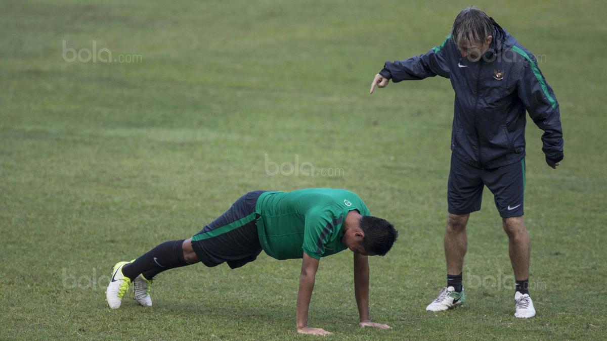 Lakukan Push-up yang Benar agar Punya Dada Bidang
