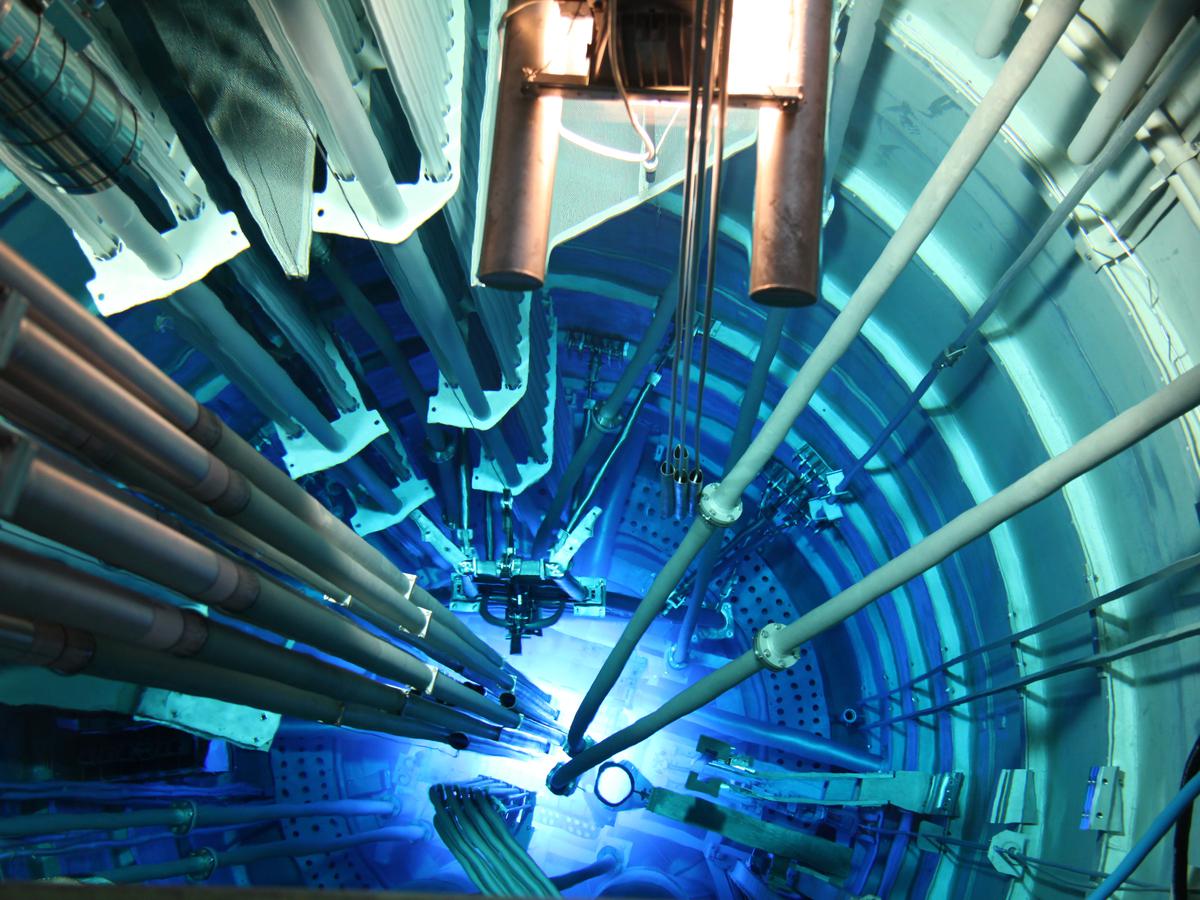 jenis reaktor nuklir - Robert North